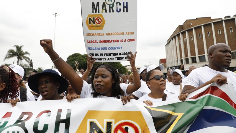 Anti-immigration movement gains national momentum despite threats