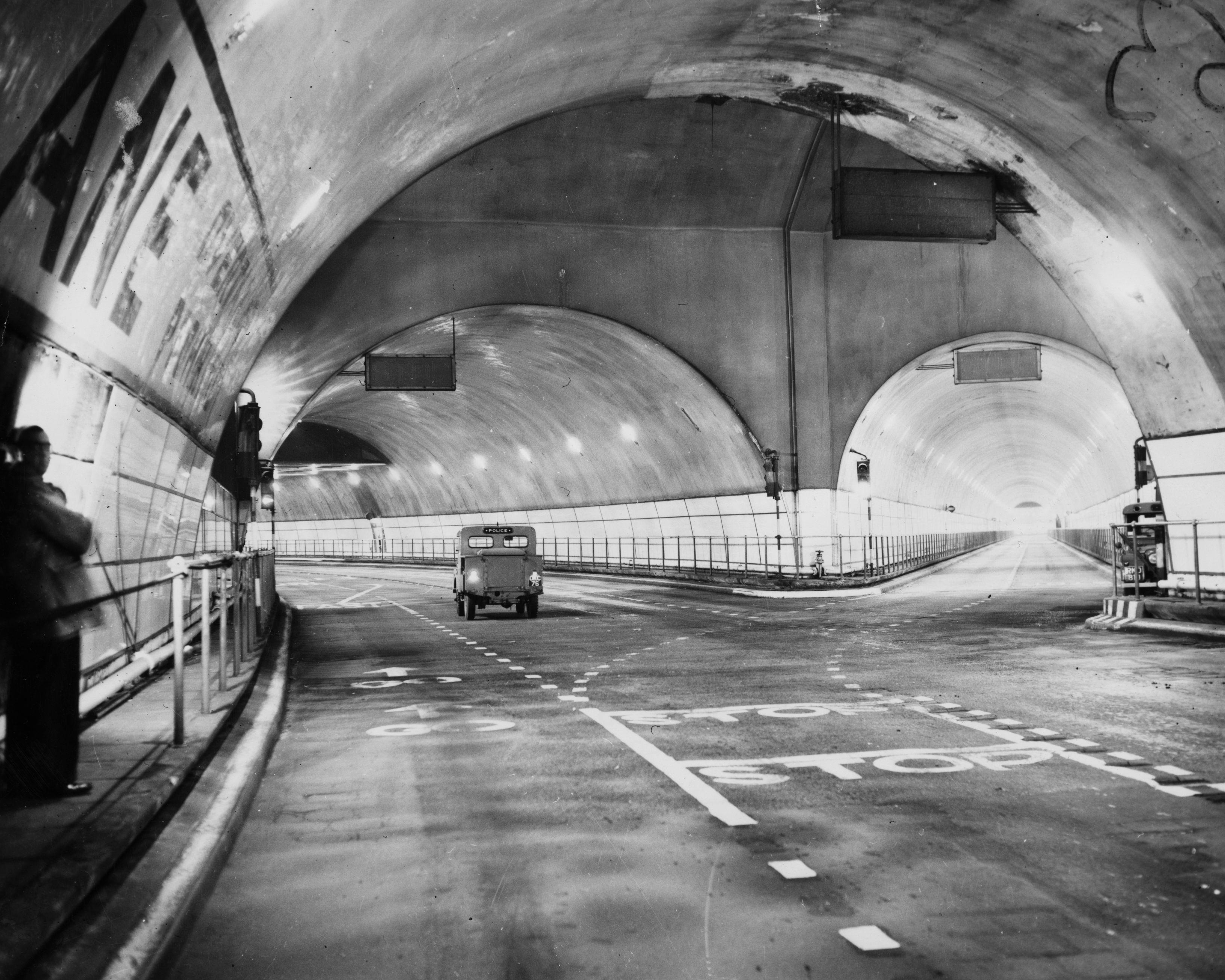 14 fascinating pictures of Liverpool's Queensway Tunnel being built and ...