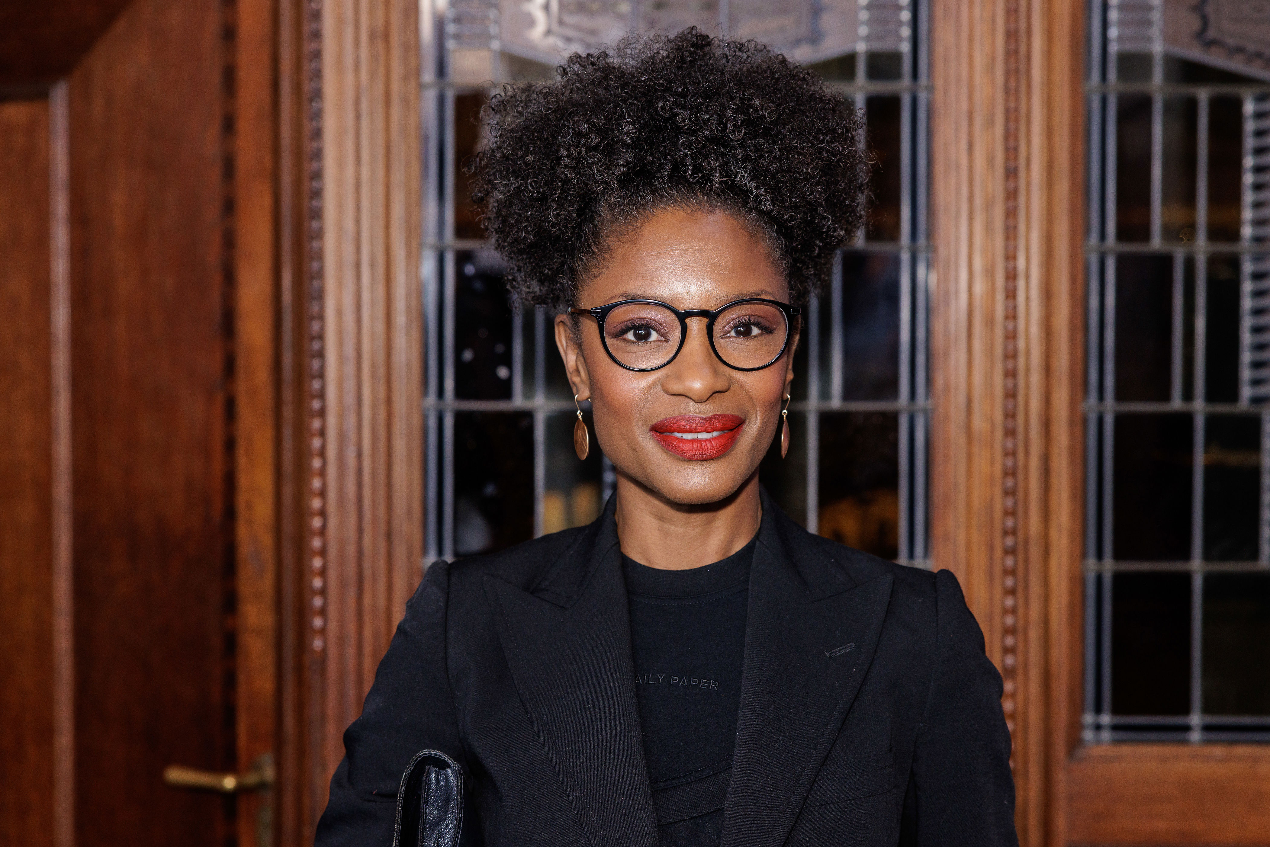 Sylvana Simons klaagt over haat, maar zwijgt over bizar bericht ...