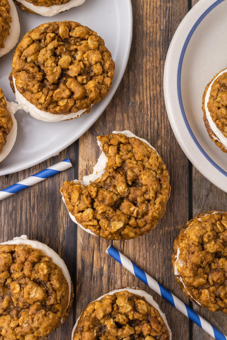 The Perfect Oatmeal Cream Pie Made Simple