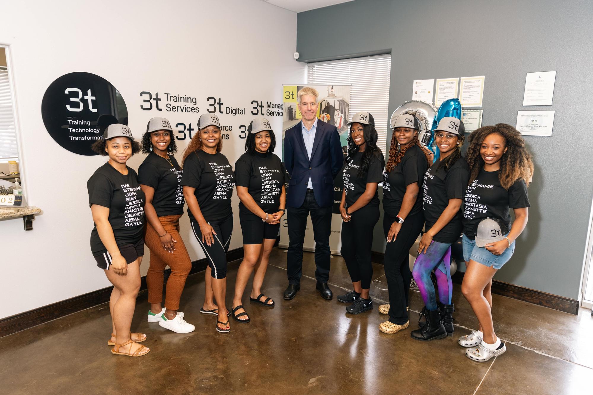 Aisha Bowe completes specialist astronaut training at Aberdeen company ...