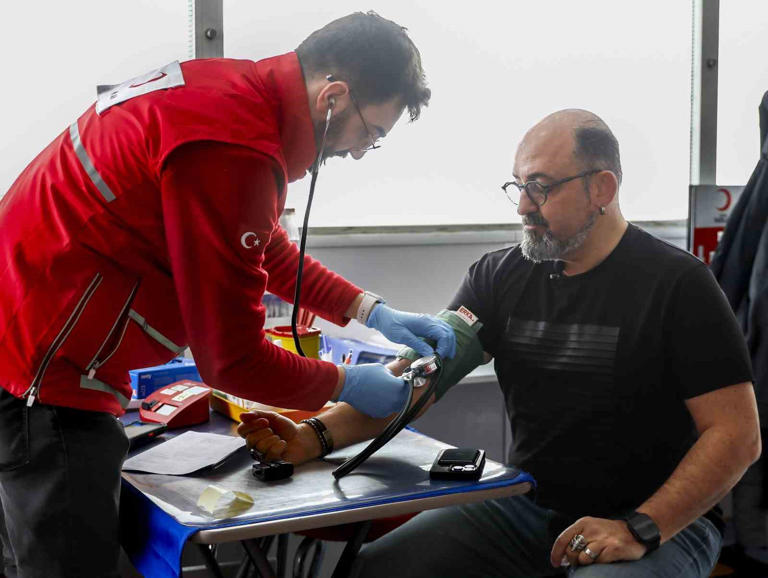 Prof. Dr. Canan’dan kan bağışı çağrısı: "Birbirimize candan bağlıyız"