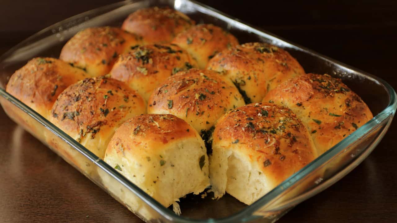 Crispy Garlic Parmesan Rolls