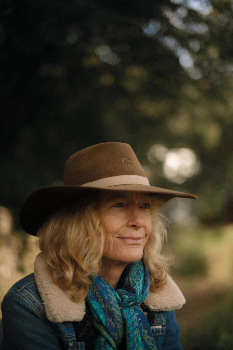 The sound bath companion at this L.A. 'healing' ranch? A horse, of course
