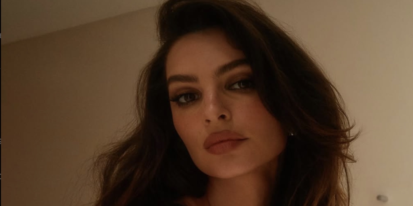 Emily Ratajkowski captivates in a "second skin" dress