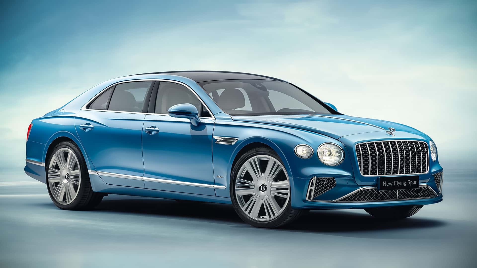 Bentley aggiorna la gamma con un powertrain ibrido ad alte prestazioni