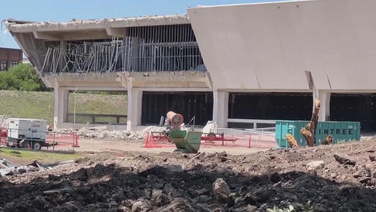 UTSA says it will stop tearing down ITC walls, for now