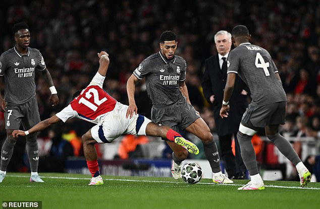 Jude Bellingham's dismissive reaction to manager Carlo Ancelotti caught ...