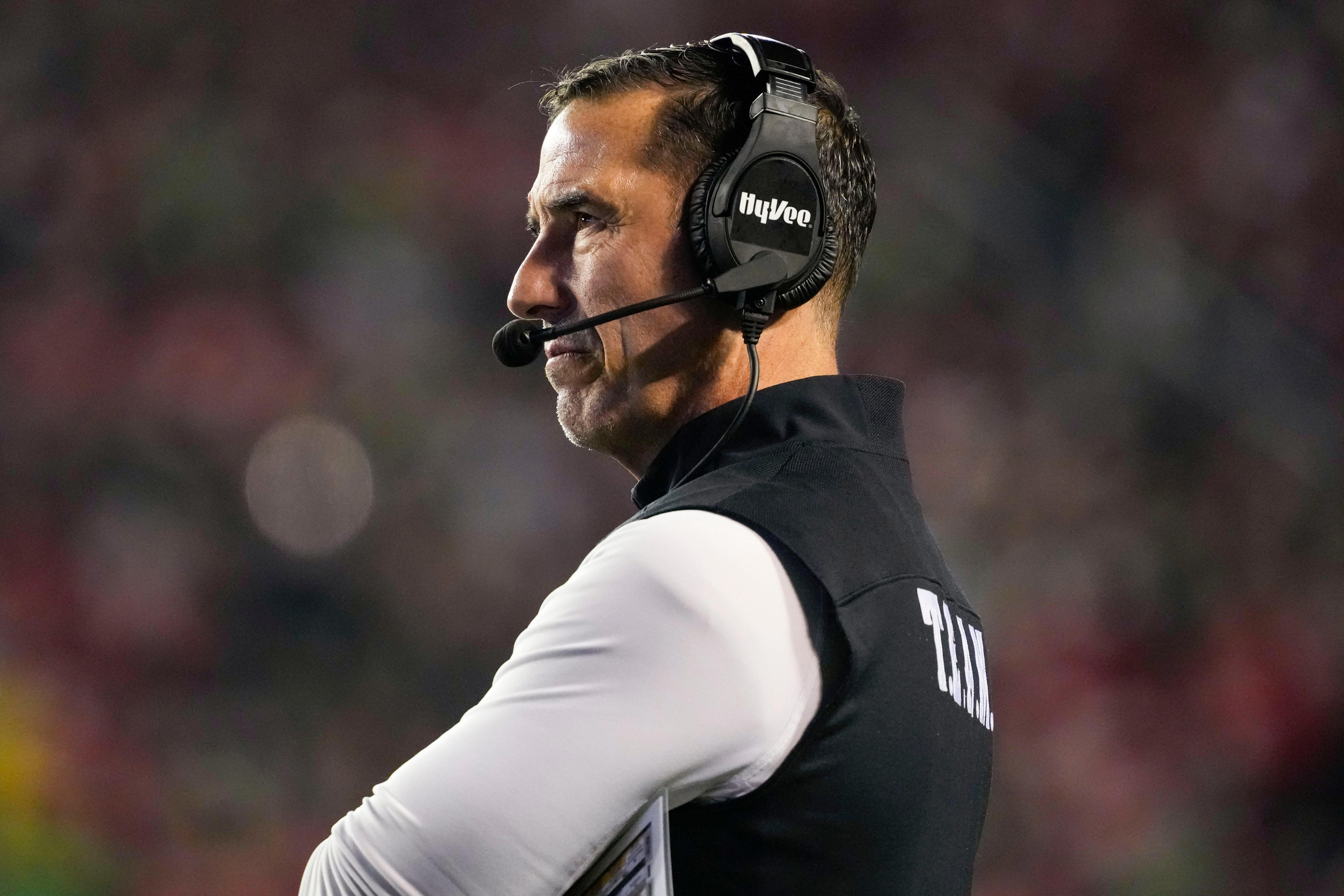 Report: NCAA penalizes Wisconsin football for recruiting violations