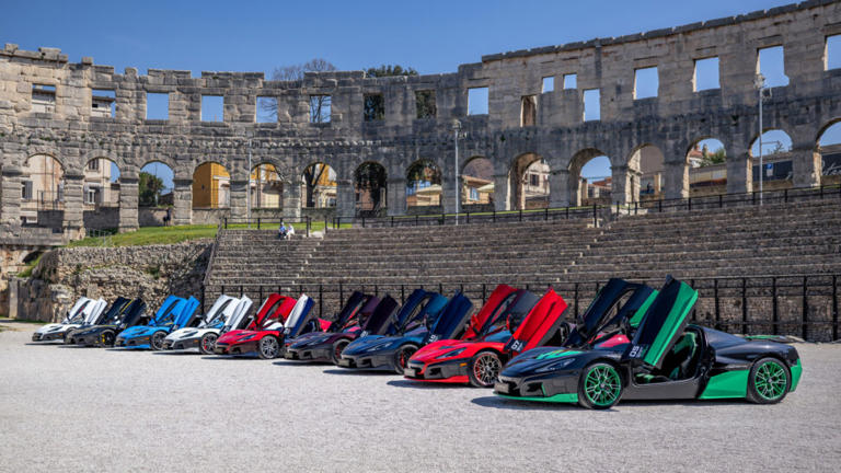 Perridon maakt een coole roadtrip met zijn Rimac-vriendjes