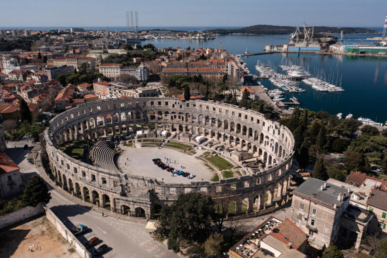 Perridon maakt een coole roadtrip met zijn Rimac-vriendjes
