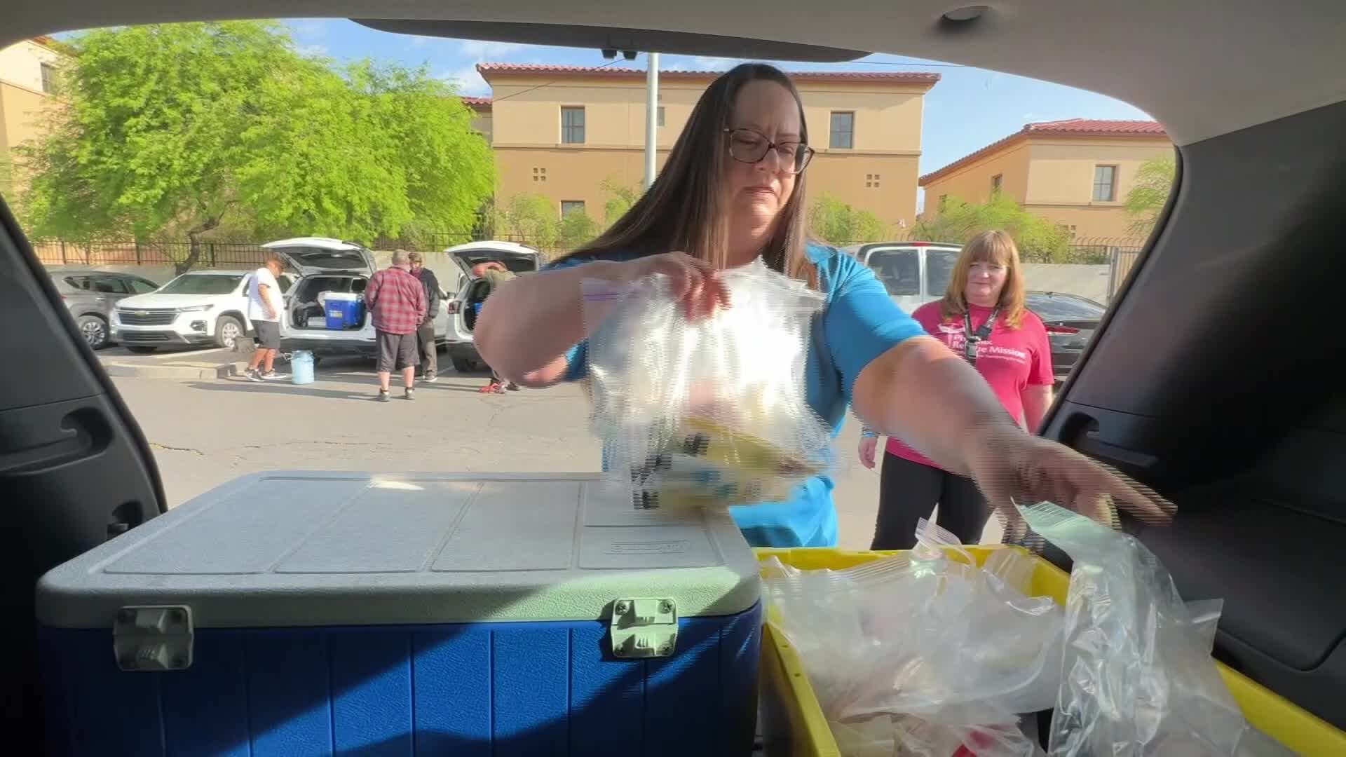 Team with Phoenix Rescue Mission helps the homeless community across ...
