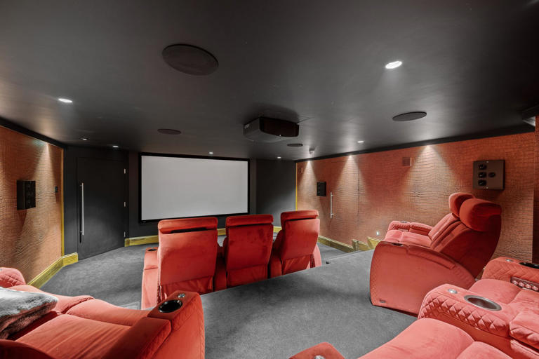 Kirby Knowle Castle: Stunning 13th Century Yorkshire castle with own ...