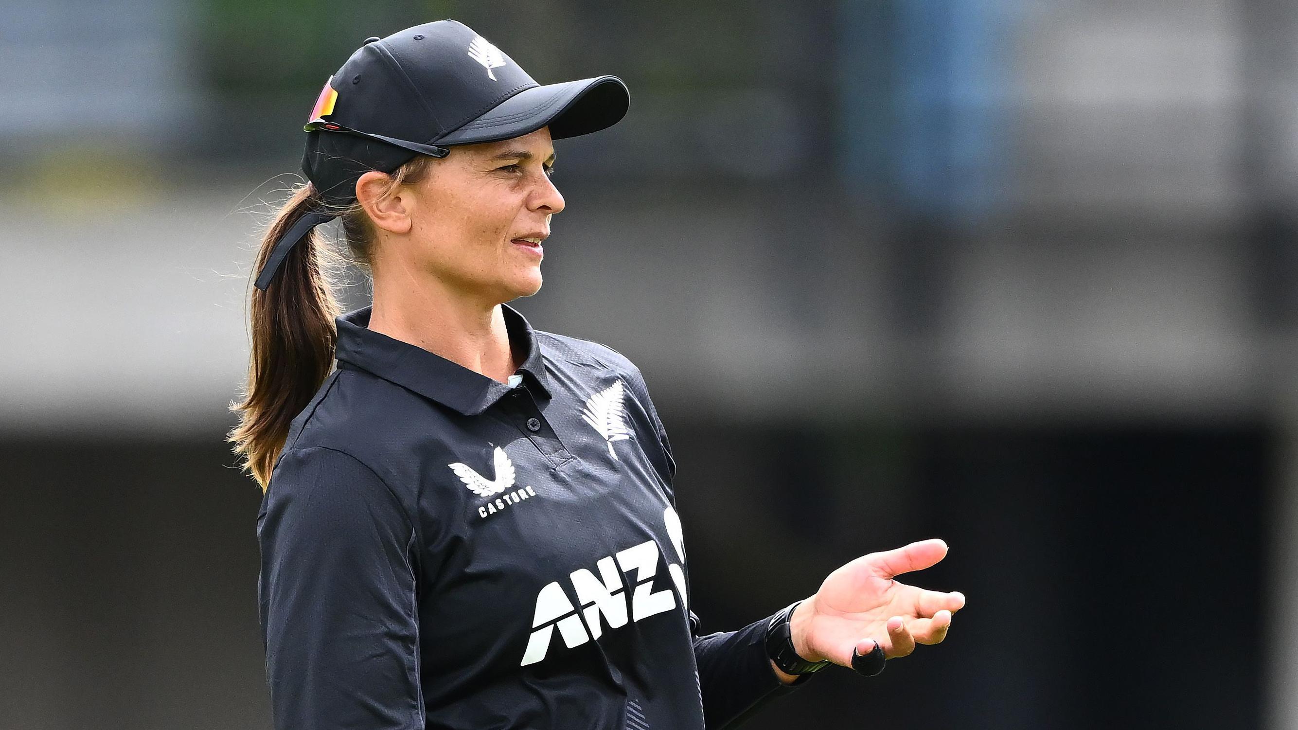 Durham sign NZ star Bates as first overseas player