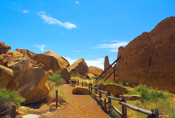 25 Ancient Structures To Explore If You're Into History And A Bit Of ...