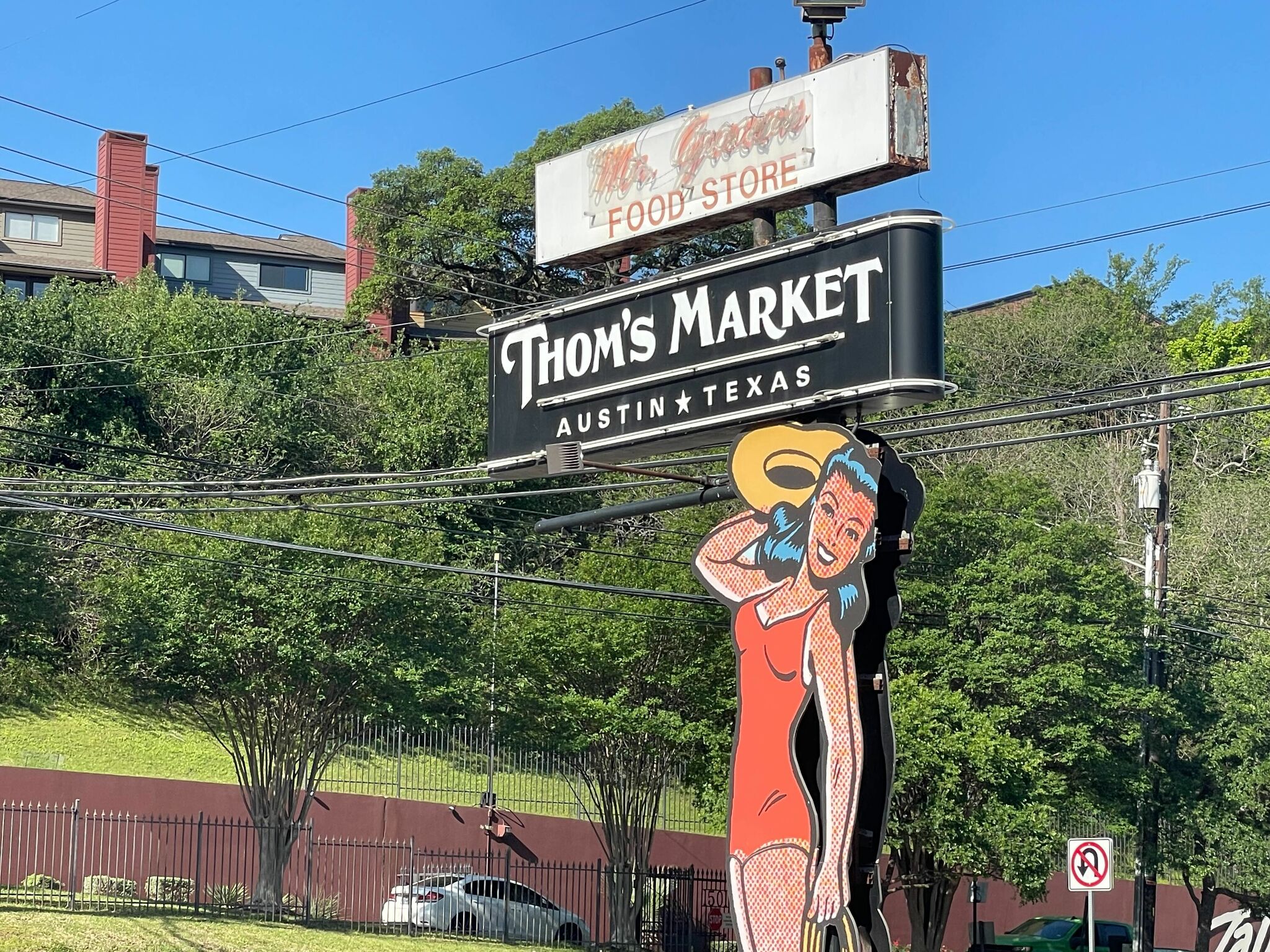Thom's Market 'rides into the sunset' in Austin as owner retires