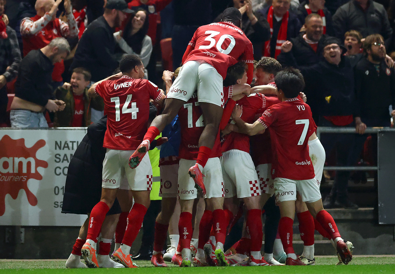 Robins rocking at home in 2025