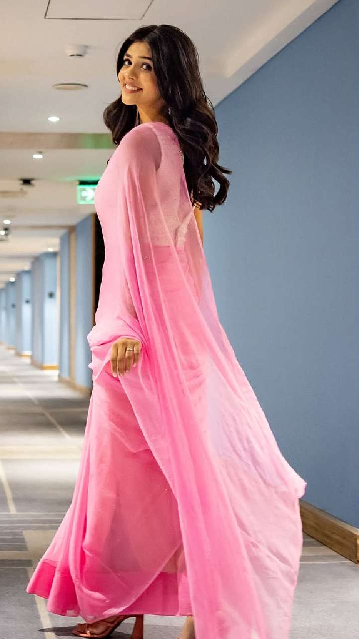 Pranali Rathod's 6 Exquisite Saree Looks For Wedding Guest