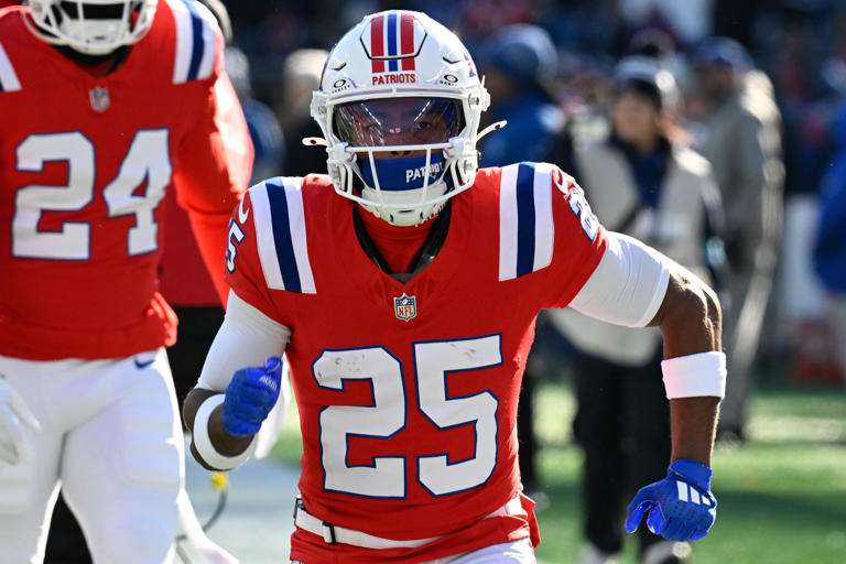 Patriots CB Marcus Jones shares first impressions of WR Stefon Diggs