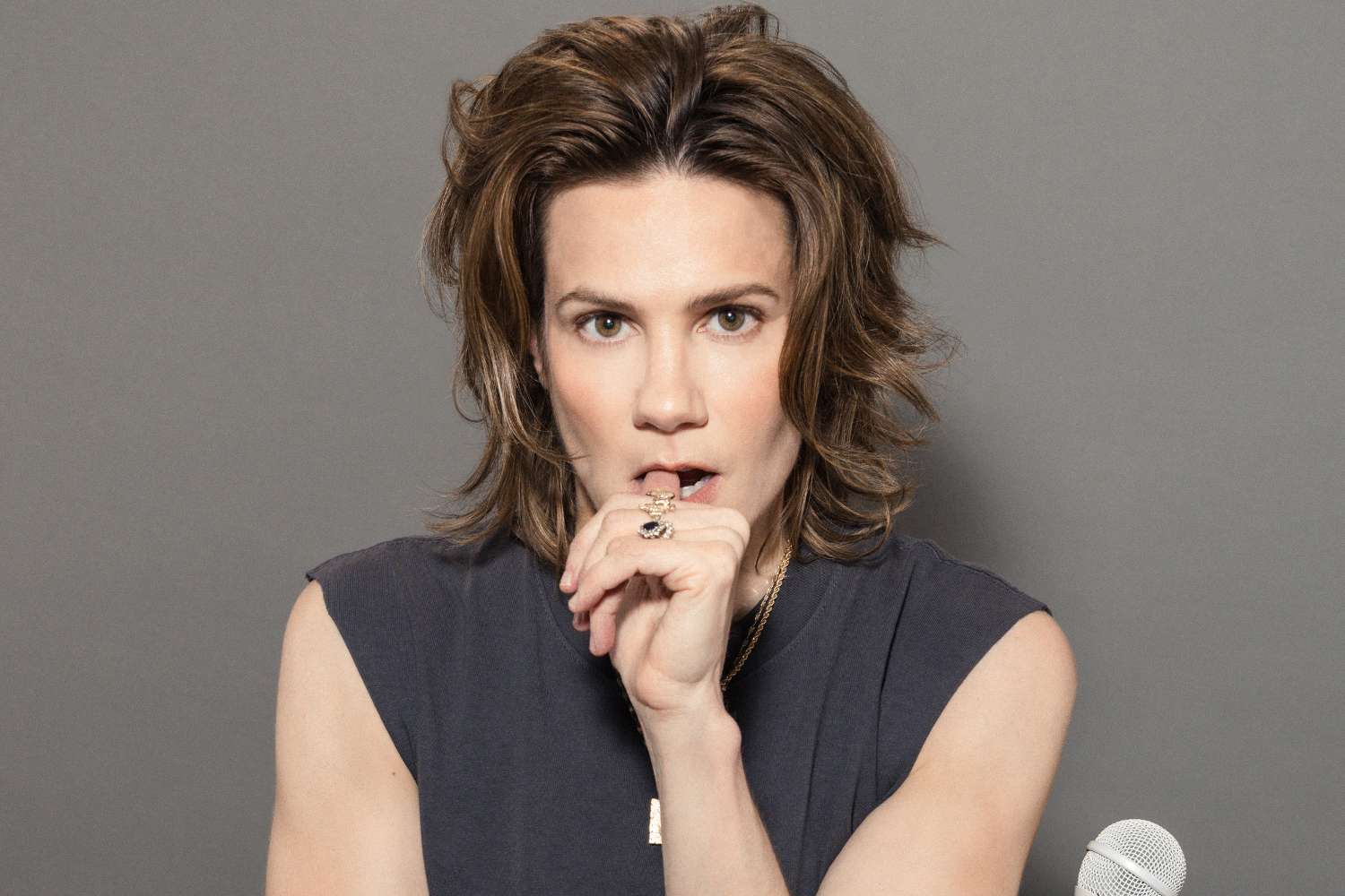 Comedian Cameron Esposito Was Diagnosed with Bipolar Disorder at 40 ...
