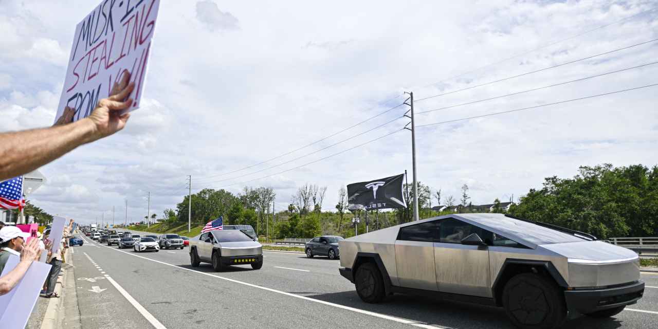 Tesla’s troubles are overblown, analyst says. This is why the stock ...