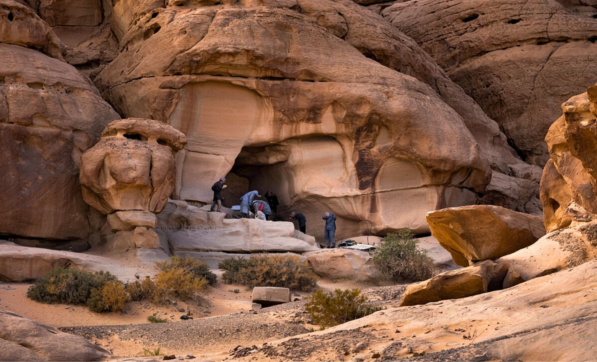 Scientists Discover Two 7,000-Year-Old Neolithic Mummies in the Sahara ...