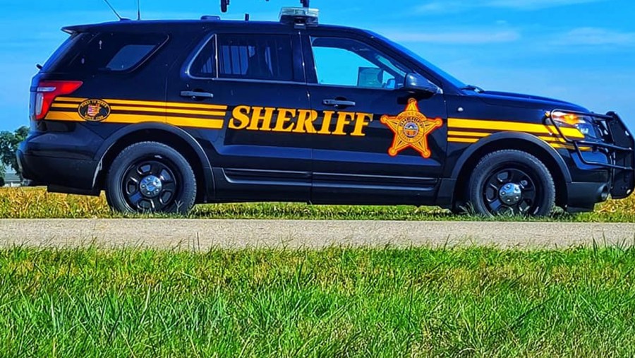 Man dead in Pickaway County crash where vehicle caught fire