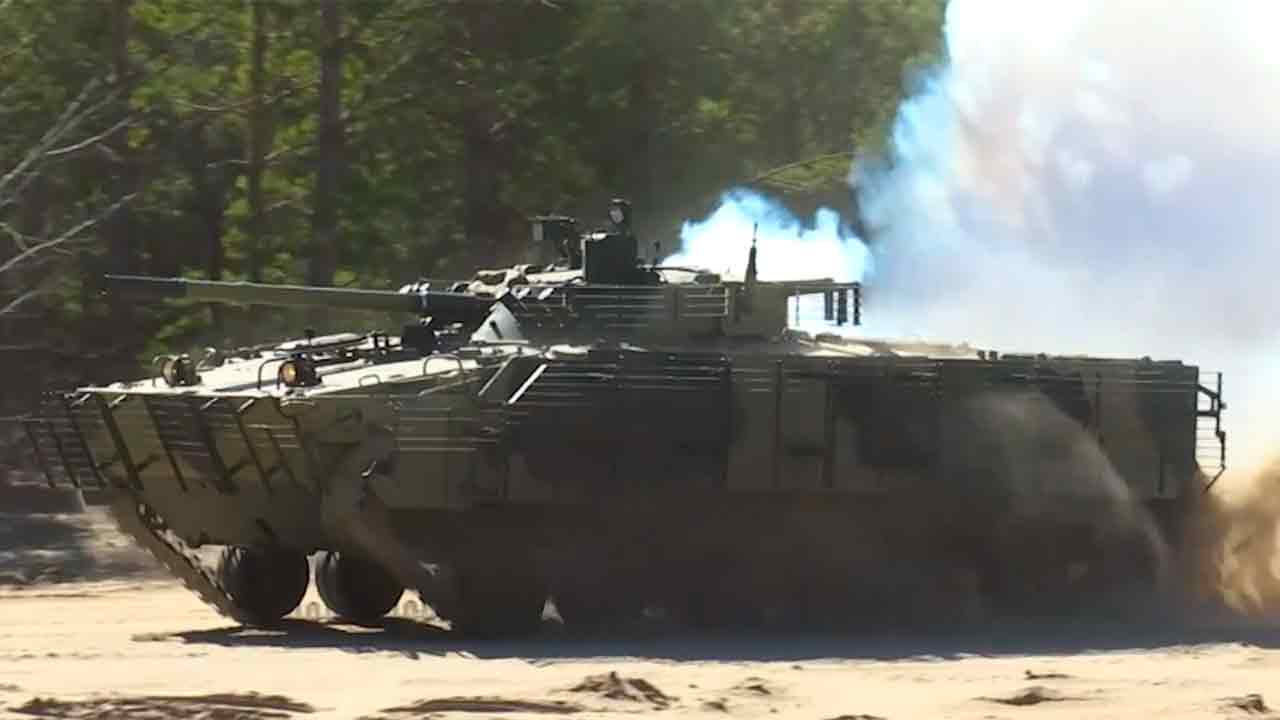 Video: Rostec delivers new BMP-3 with reinforced armor and anti-drone ...