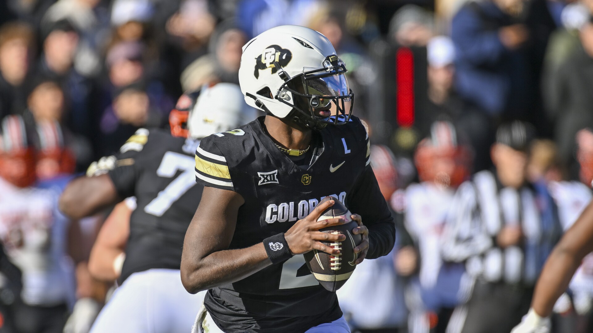 Sheduer Sanders set to visit Raiders Monday