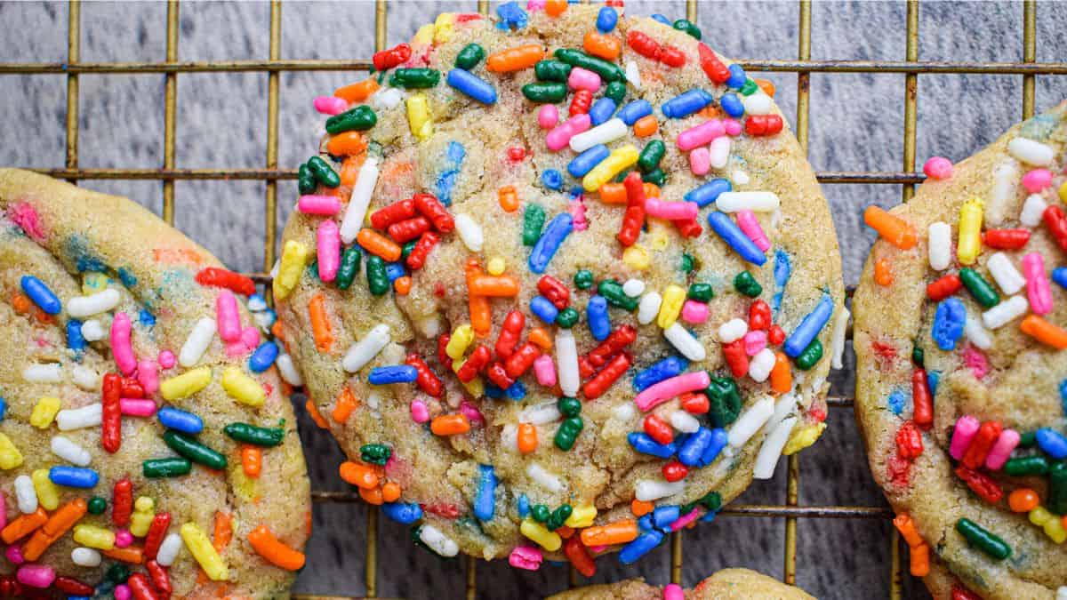 15 Birthday Sugar Cookie Ideas That Bring the Sprinkles and the Smiles