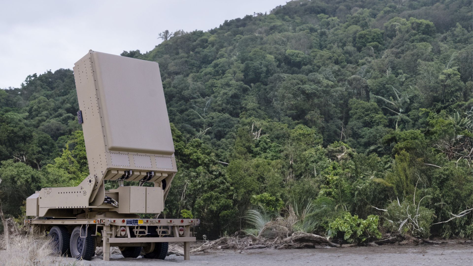 Video: Powerful US microwave weapon fries drone swarms and boats in ...