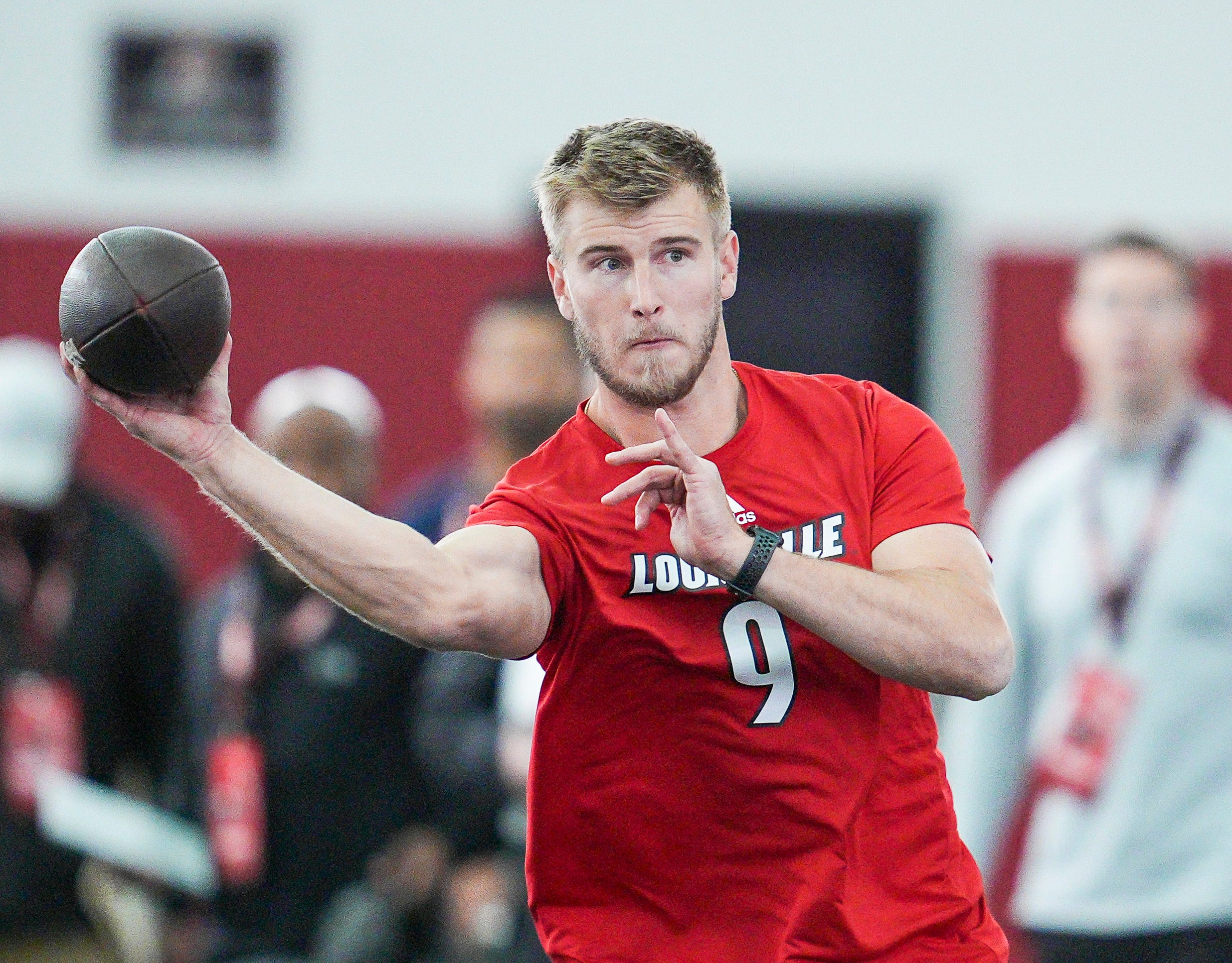 Giants hosting visit with surging mid-round quarterback prospect