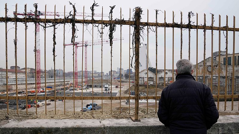 Italian town enlists volunteer pensioners to monitor public works