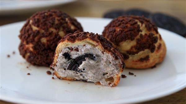 Creamy Oreo Puffs