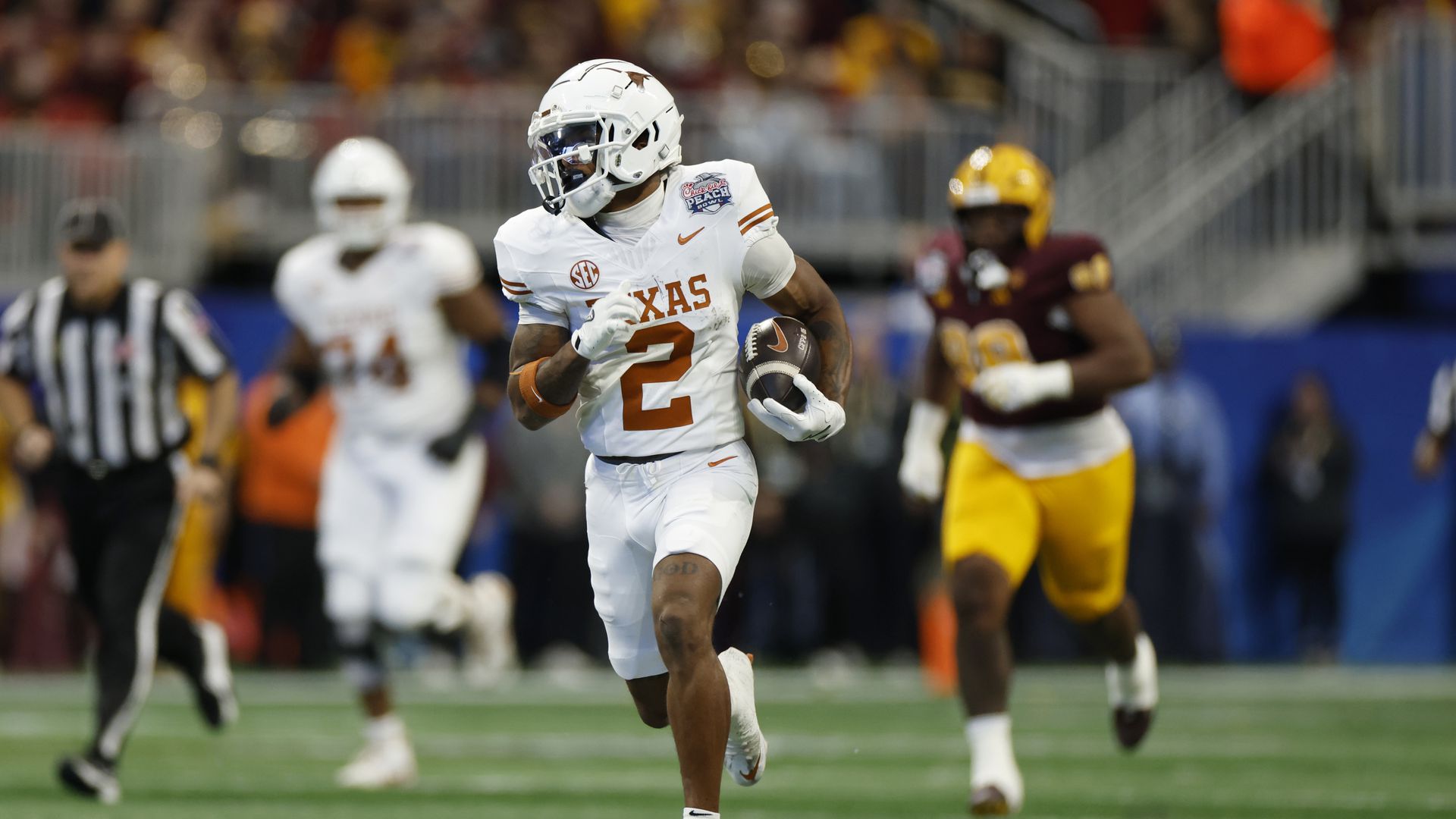 Report: Broncos are having a top-30 pre-draft visit with Texas WR ...
