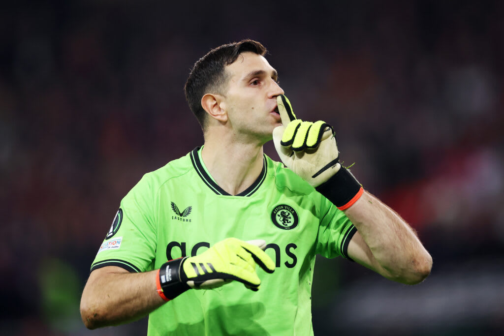 ‘Annoying’ - Emiliano Martinez set for frosty PSG reception in ...