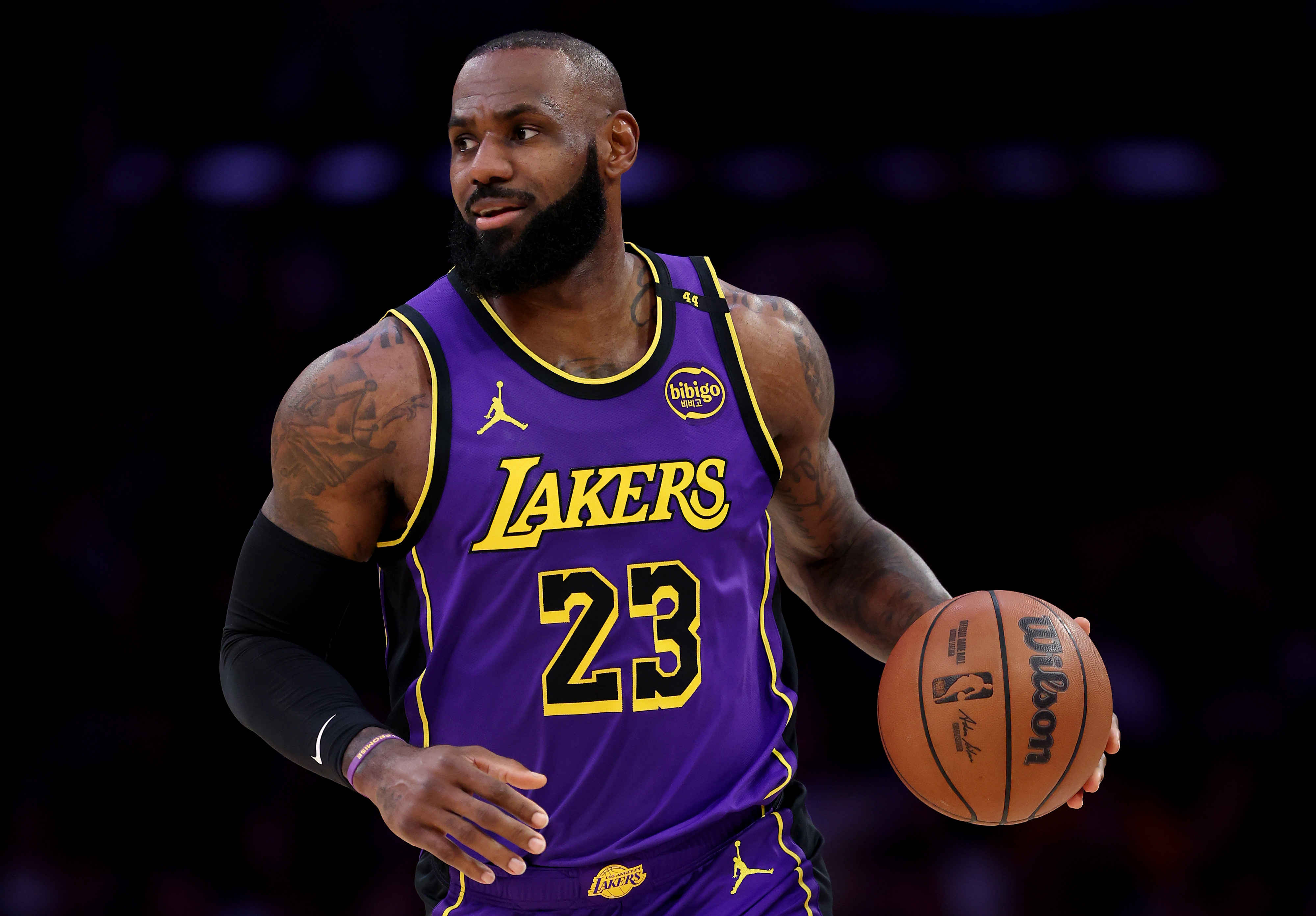 Lakers Have Major LeBron James Problem Heading Into Offseason