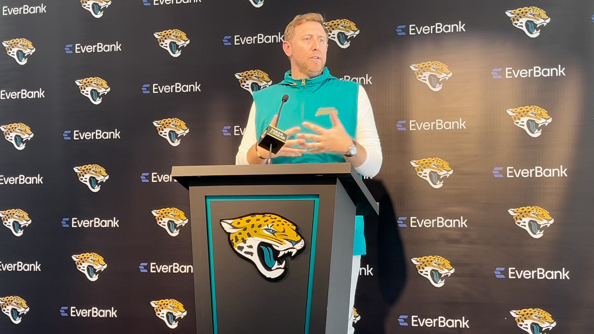 Jaguars' Liam Coen on Travon Walker Option