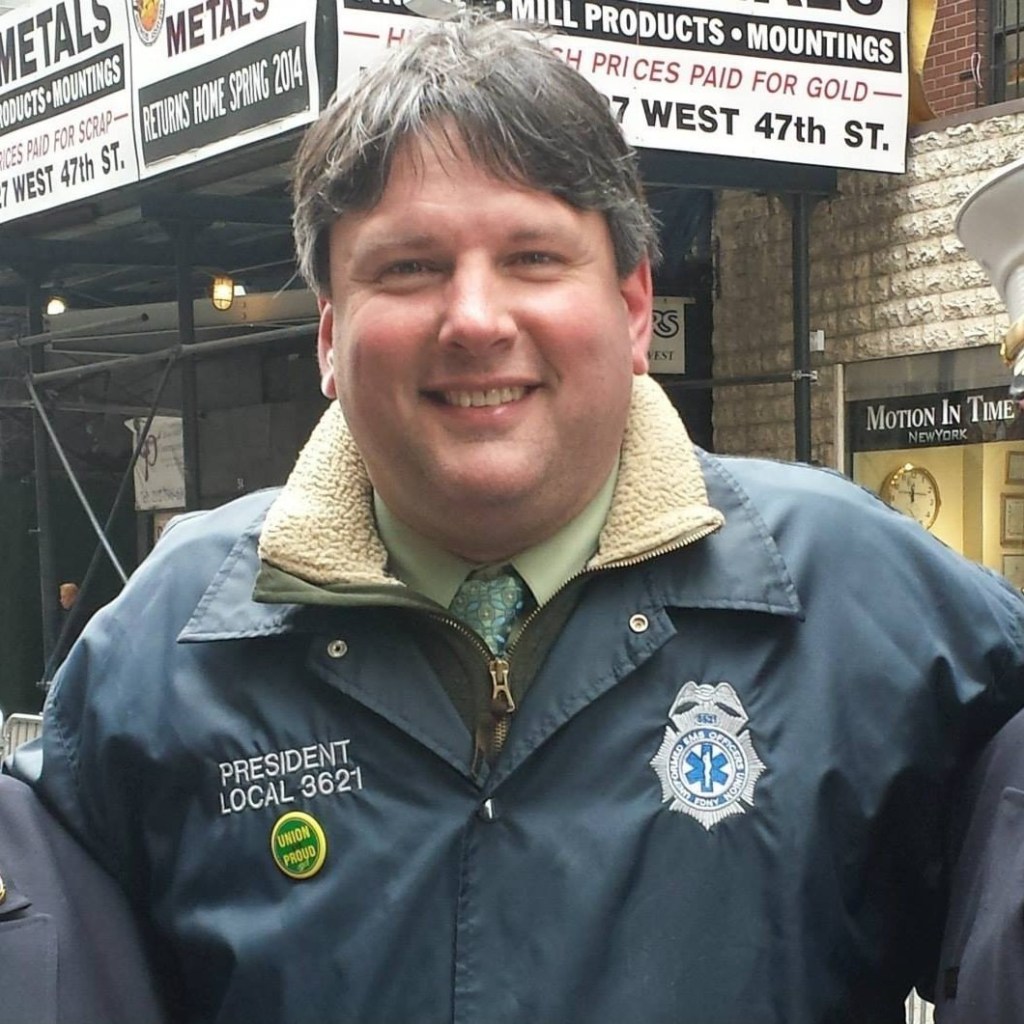 NYC ambulance workers back Andrew Cuomo for mayor, abandon Eric Adams ...