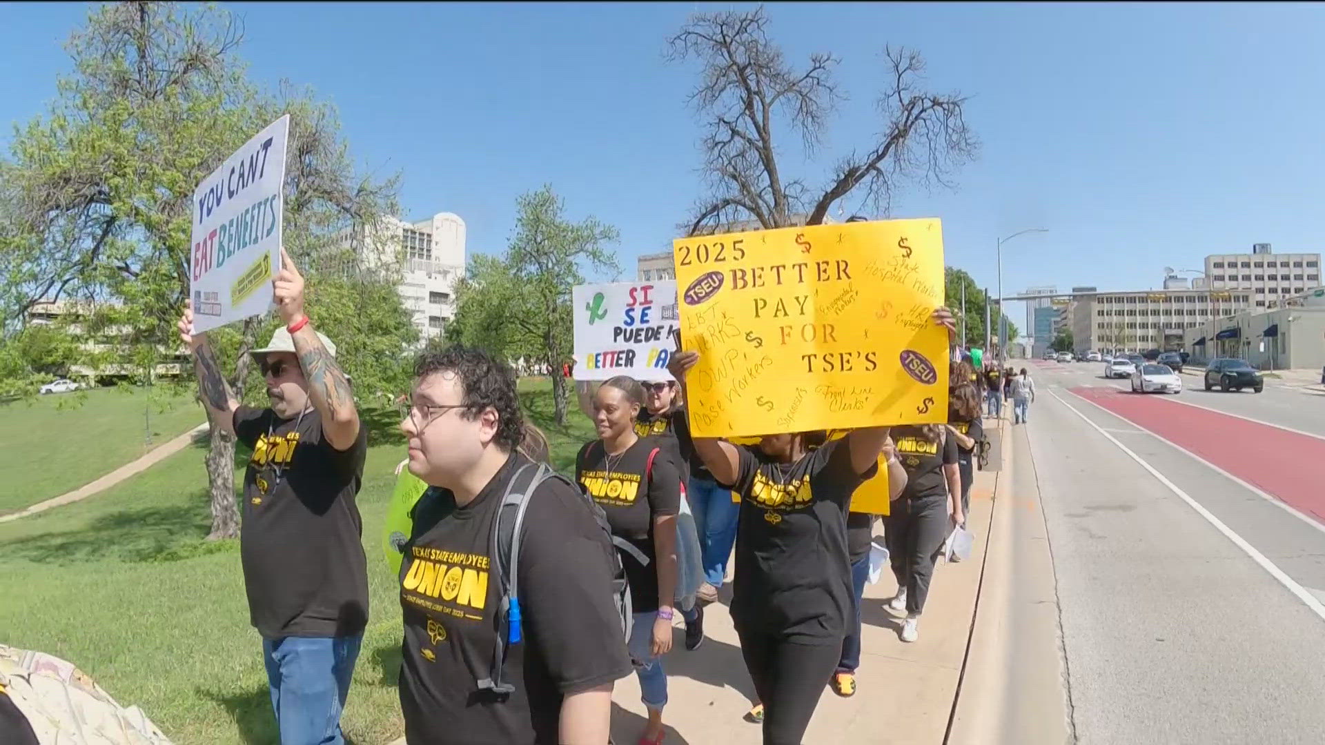 Texas state employees rally for higher pay