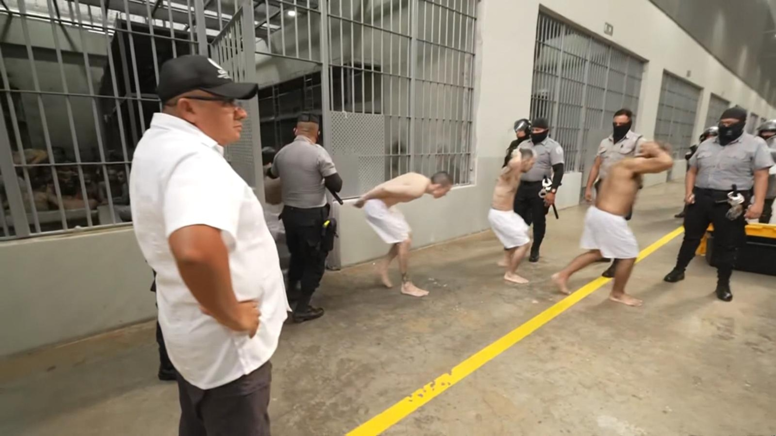 Inside El Salvador mega-prison where the U.S. sent hundreds of ...