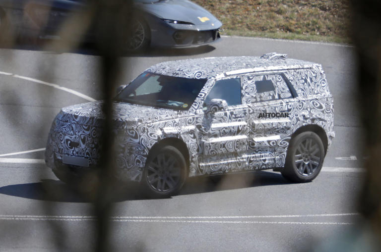 Land Rover Defender Sport: full details on 2027 baby 4x4
