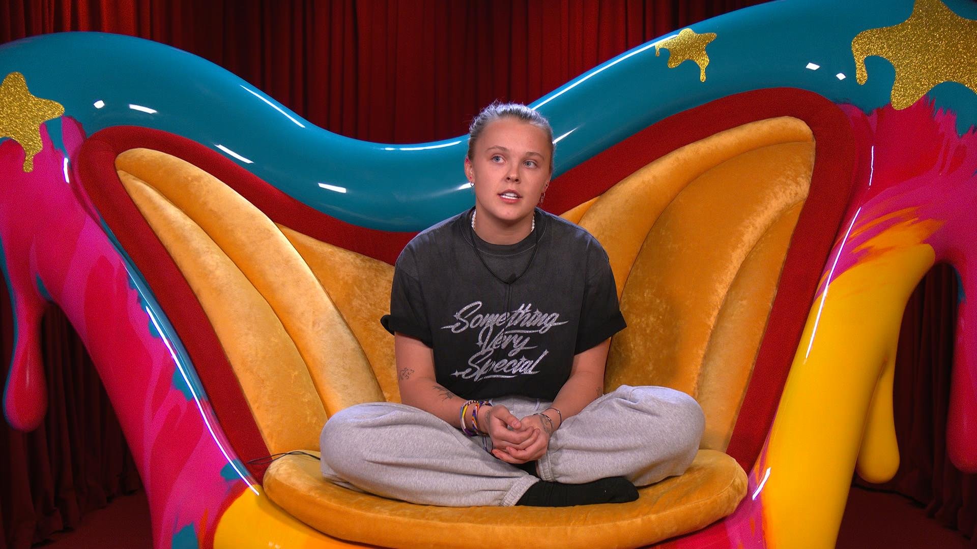 ‘Homophobic’ Mickey Rourke attacks JoJo Siwa in shocking outbursts on ...