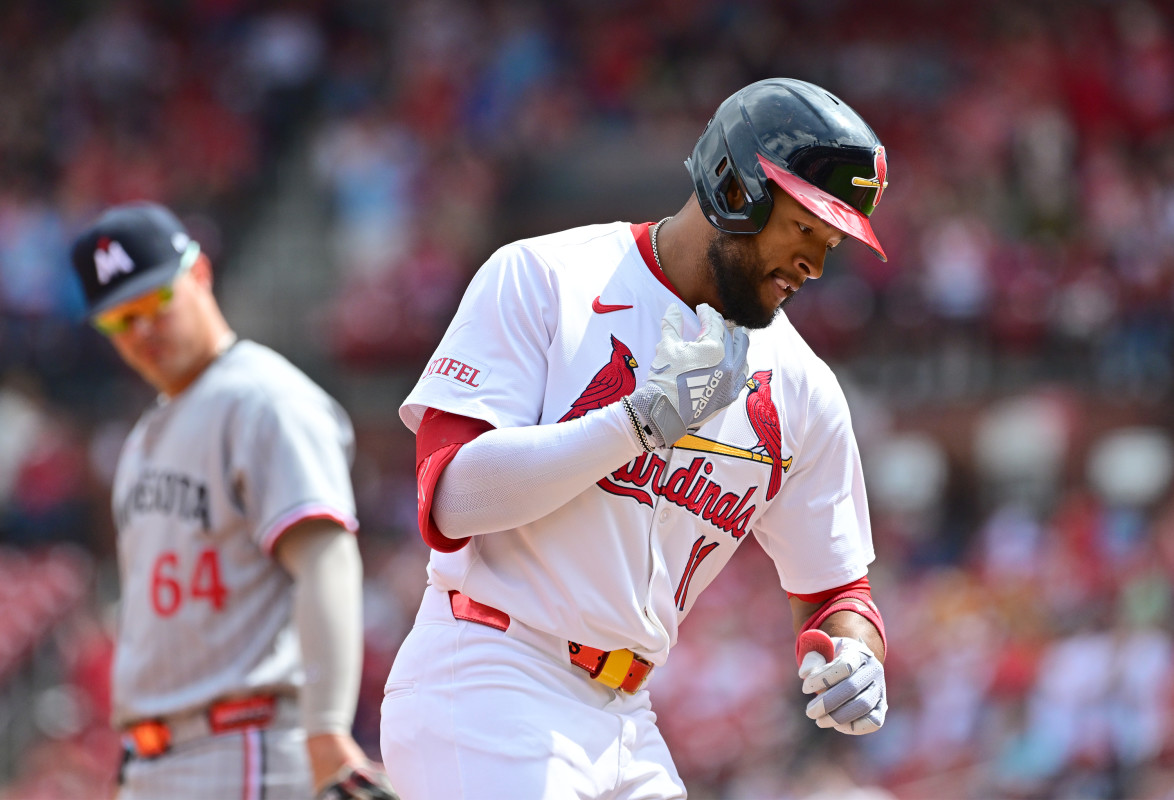 Cardinals' Social Media Team Roasts MLB's Account With Hilarious Reply