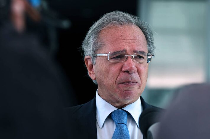 Tarifar o mundo inteiro foi uma inabilidade de Trump, diz Paulo Guedes