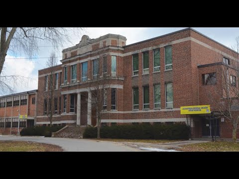 Exploring the Abandoned Ridgeway High School