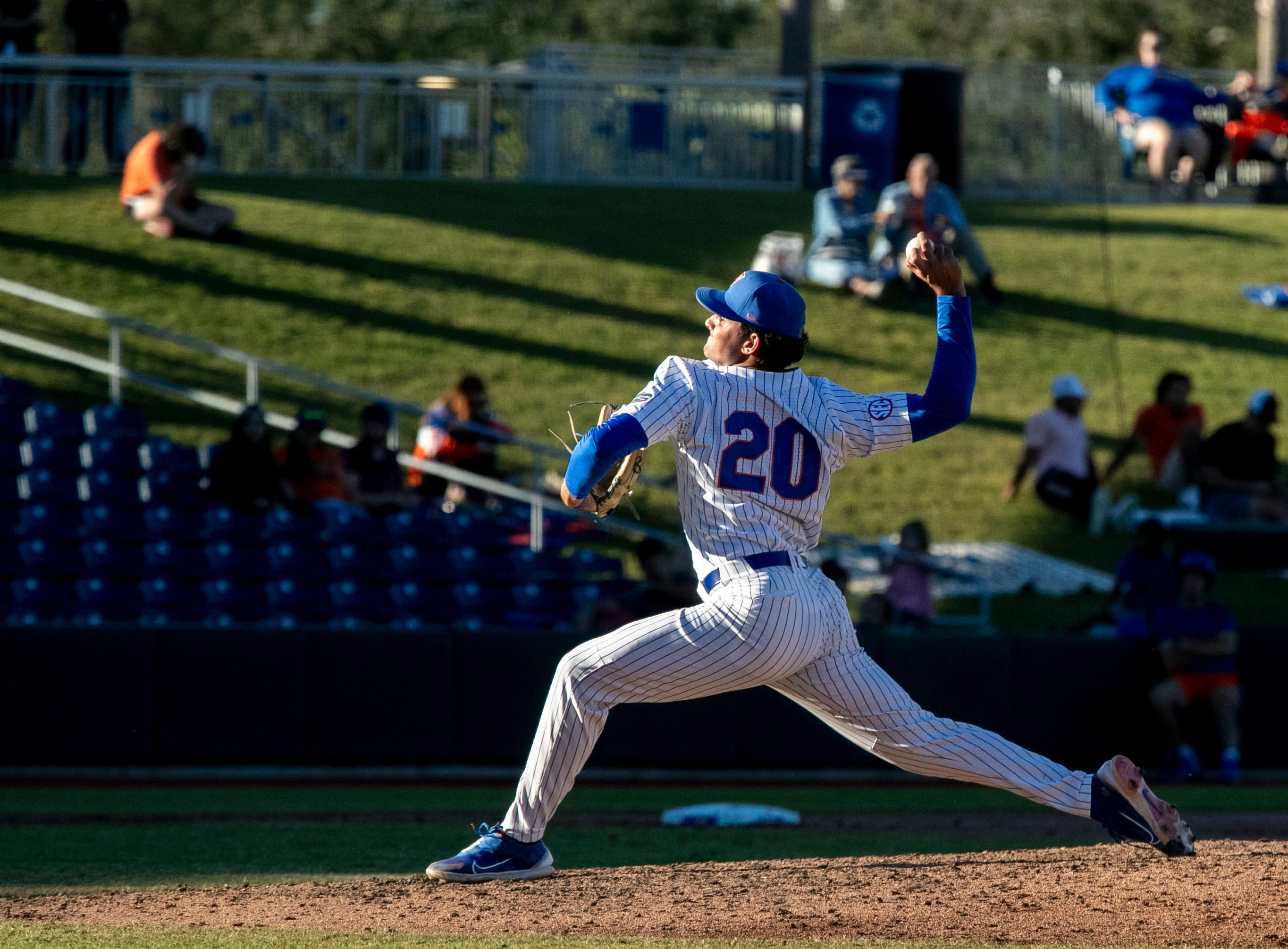 Florida baseball takes season series from FSU with big midweek win