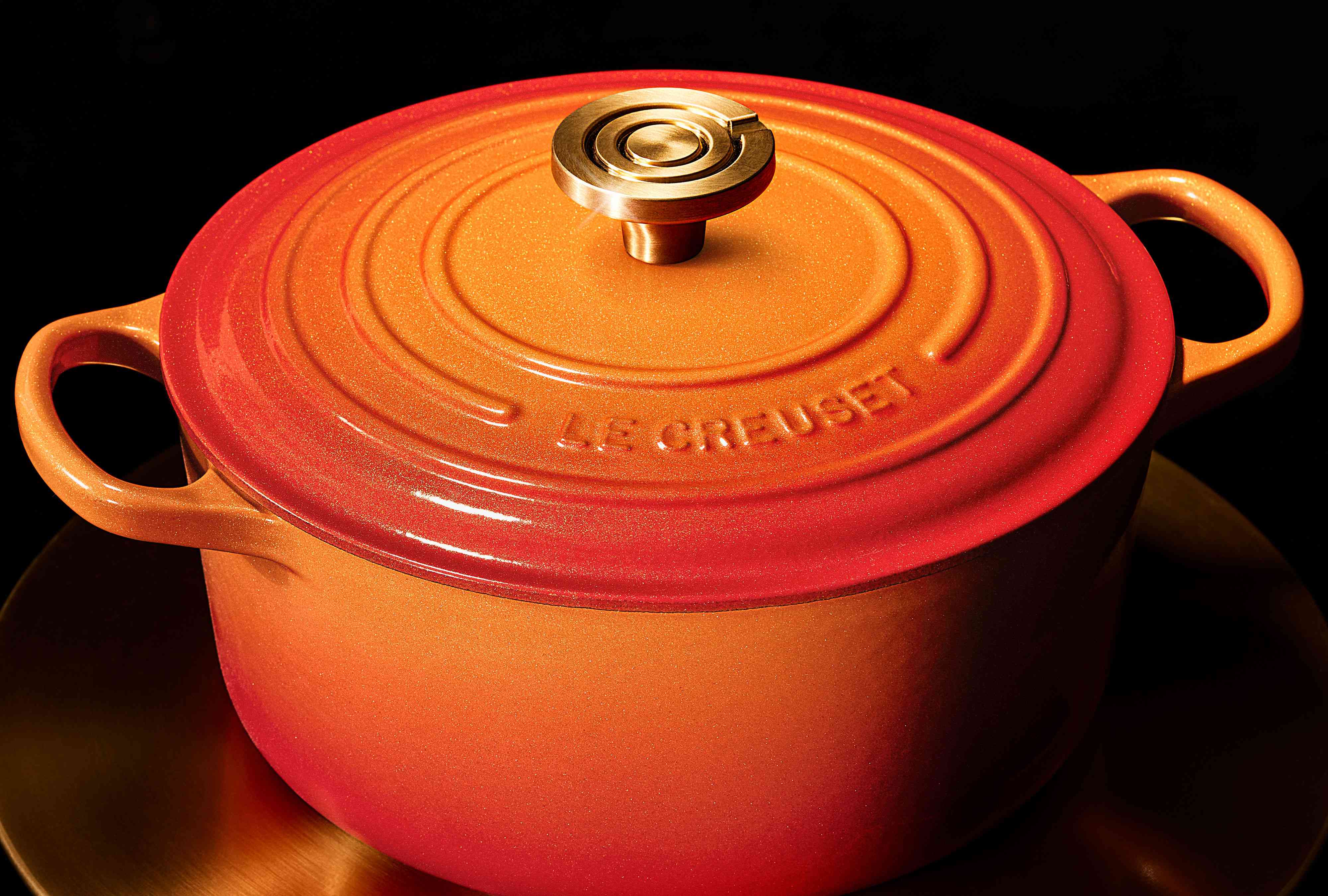 Le Creuset's New Color Is a Tribute to Its Most Iconic Hue—See the ...