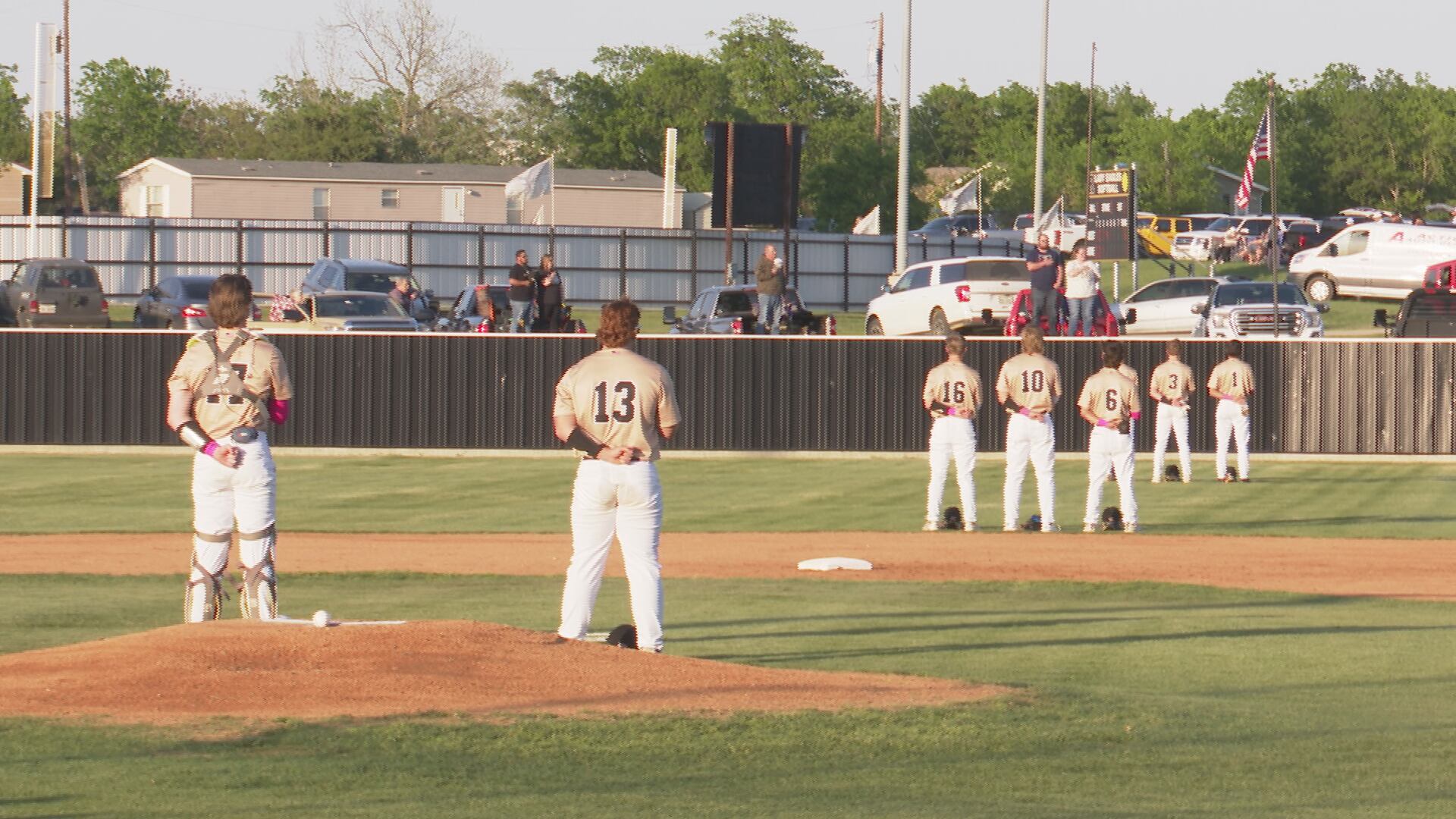 Rogers High School baseball team honors teammate killed in wreck