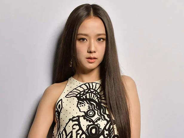 BLACKPINK's Jisoo surpasses Lisa, Rosé and IU in THIS list